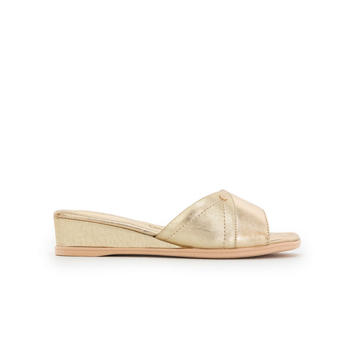Buy Shoes Online UAE | Free Delivery & Easy Returns | FYOR – Fyor UAE