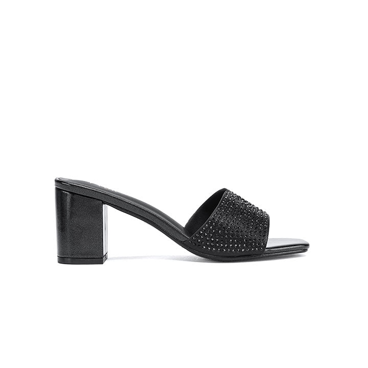 Buy Shoes Online UAE | Free Delivery & Easy Returns | FYOR – Fyor UAE